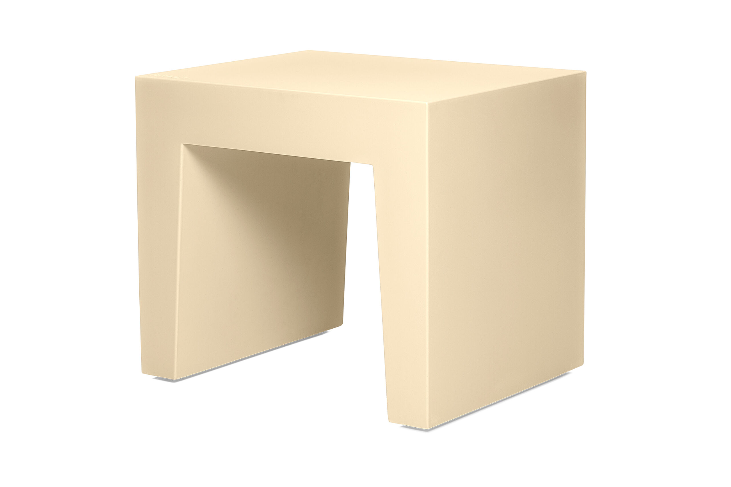 Concrete Seat: A stool inspired by concrete blocks | Fatboy