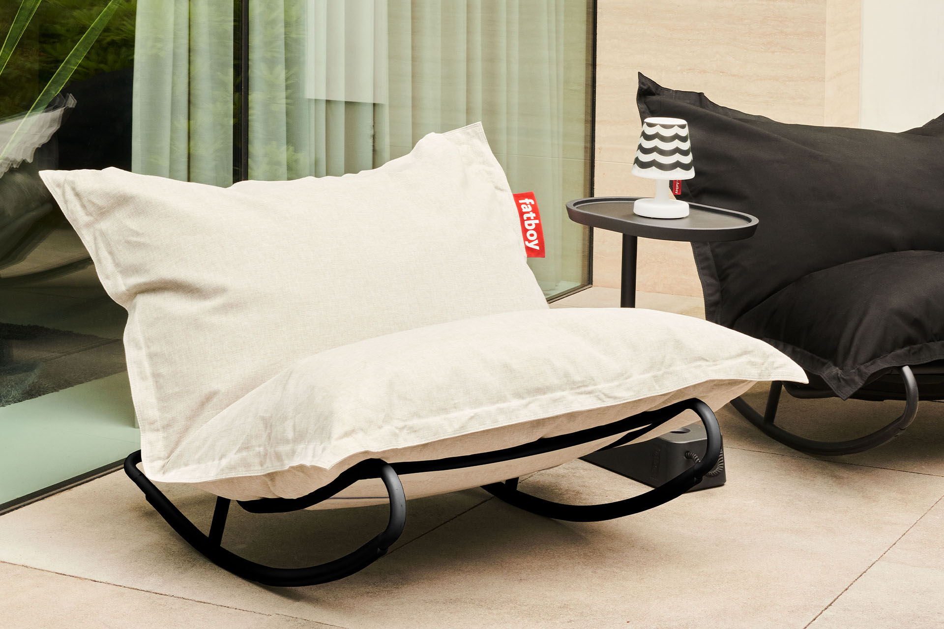 Rock 'n Roll: a modern rocking chair for indoor & outdoor use | Fatboy