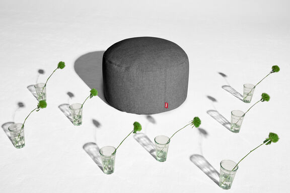 Point Large Outdoor. Oversized pouf for your garden | Fatboy