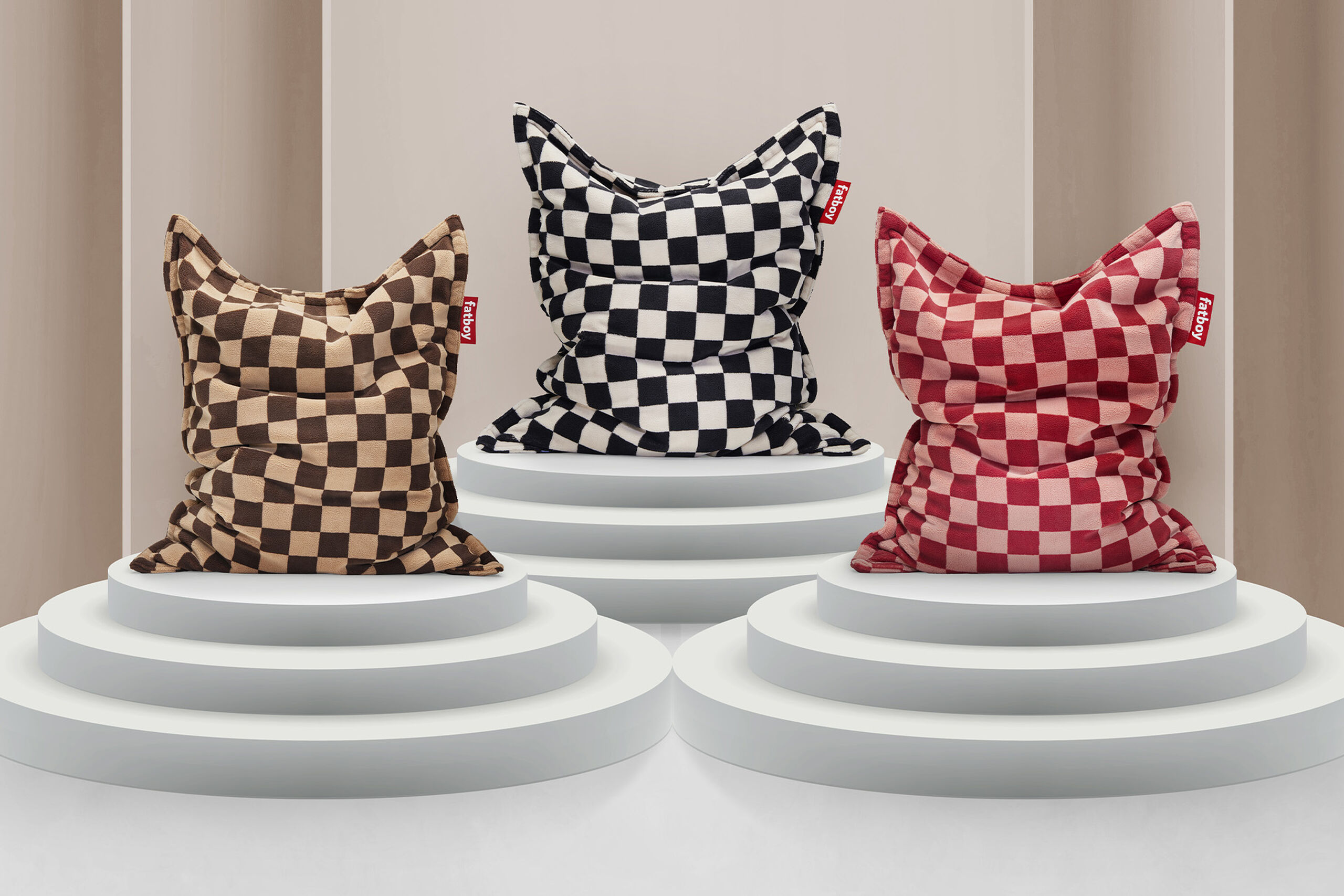 Original Slim Teddy : le pouf peluche facteur câlin élevé | Fatboy