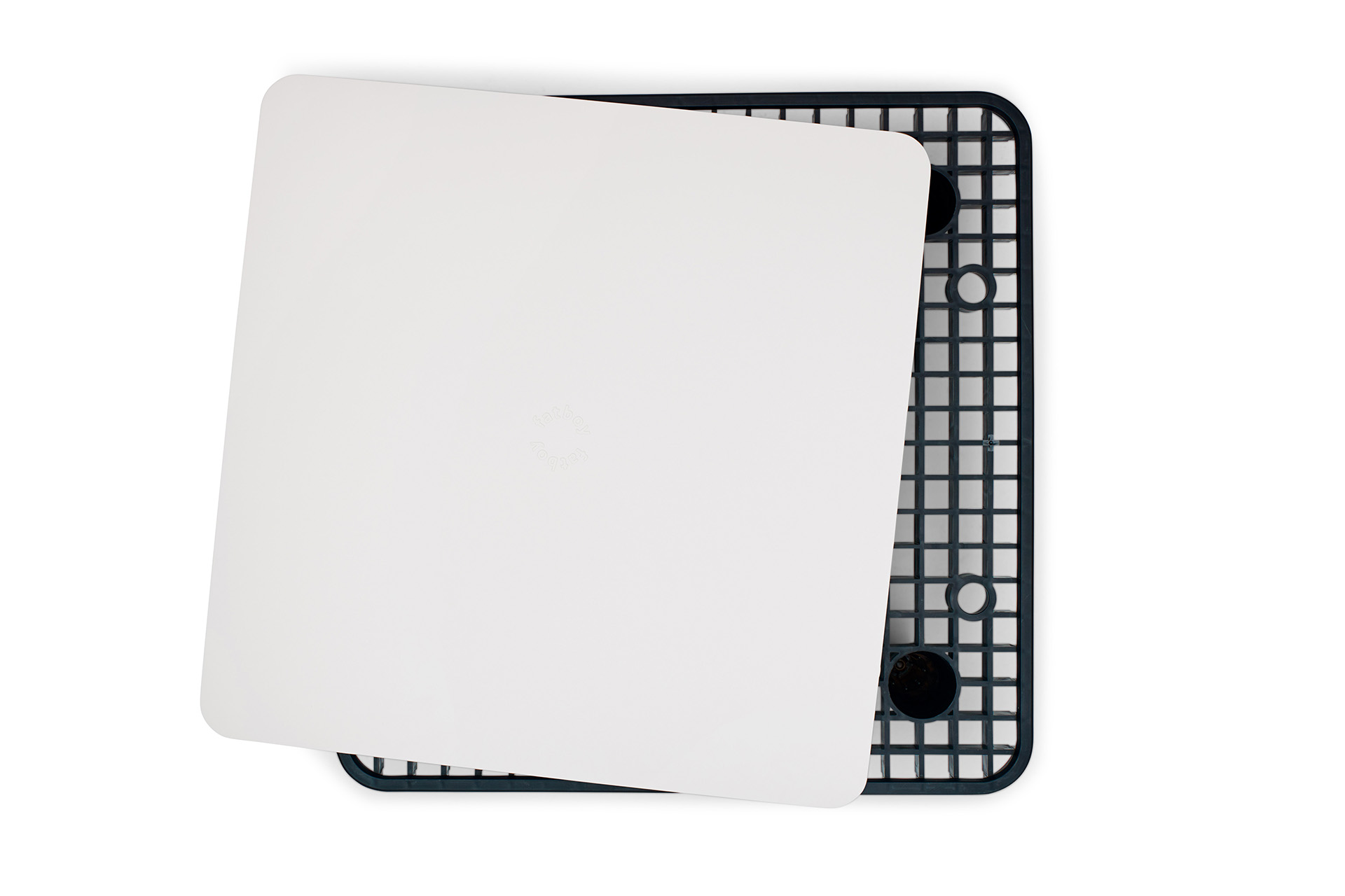 Paletti: a pallet lounge set to sink into | Fatboy