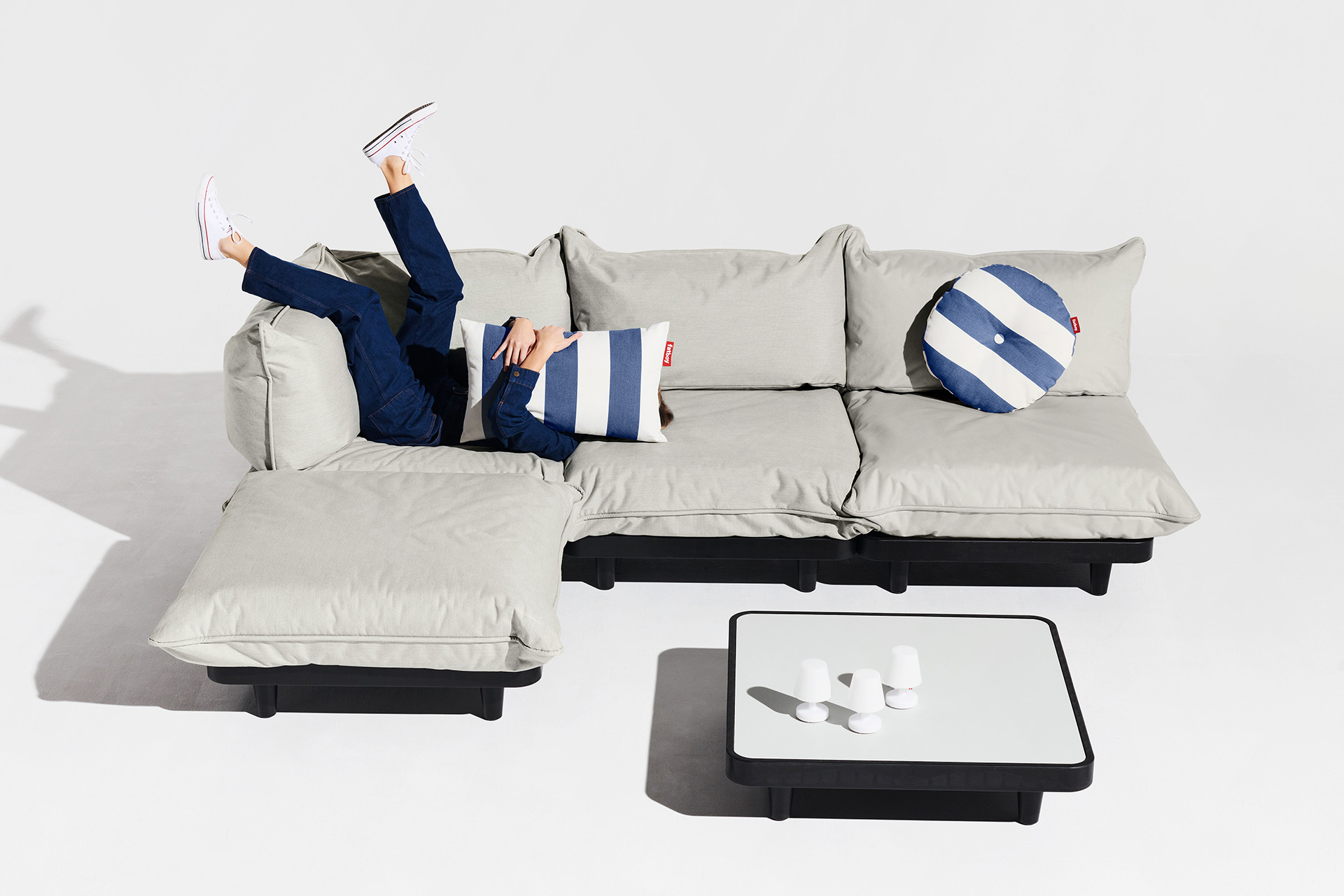 Paletti: a pallet lounge set to sink into | Fatboy